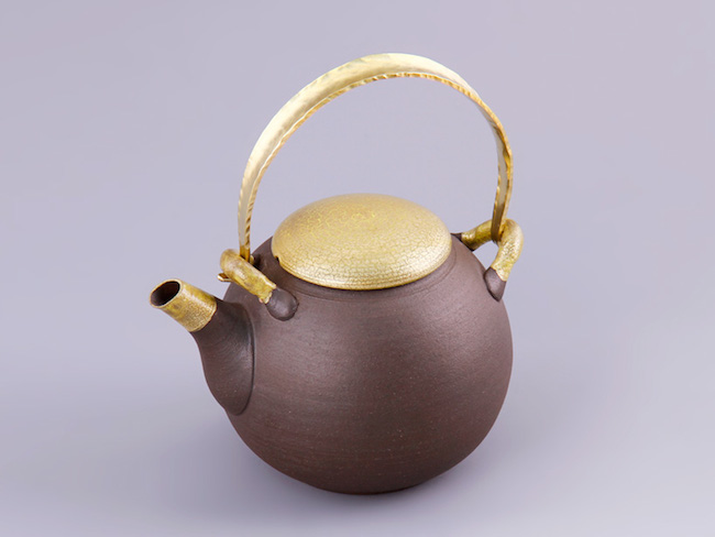 2-teapot | CFile - Contemporary Ceramic Art + Design
