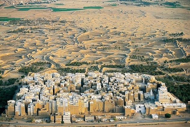 Shibam - A Skyscraper Fortress Built from Mud